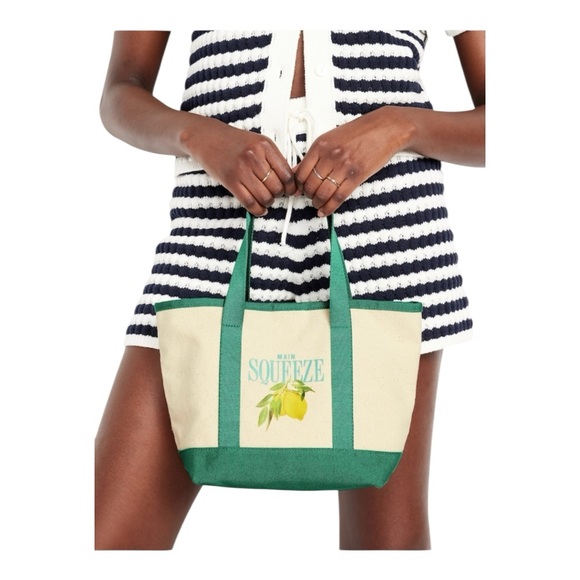 Bags | Nwt Main Squeeze Green And Cream Tote Bag | Poshmark